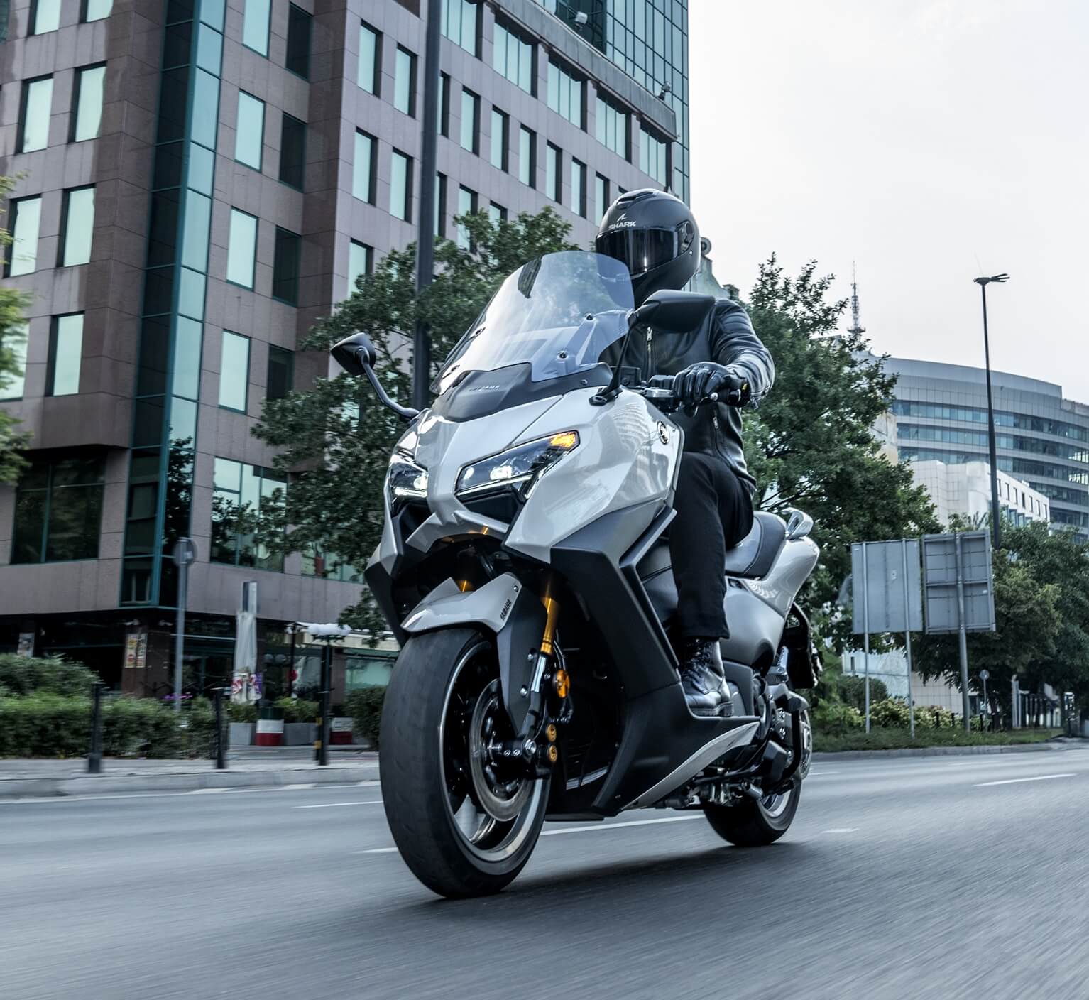 2025年モデル TMAX560 TECH MAX / TMAX560 Newリリース - YSP長崎